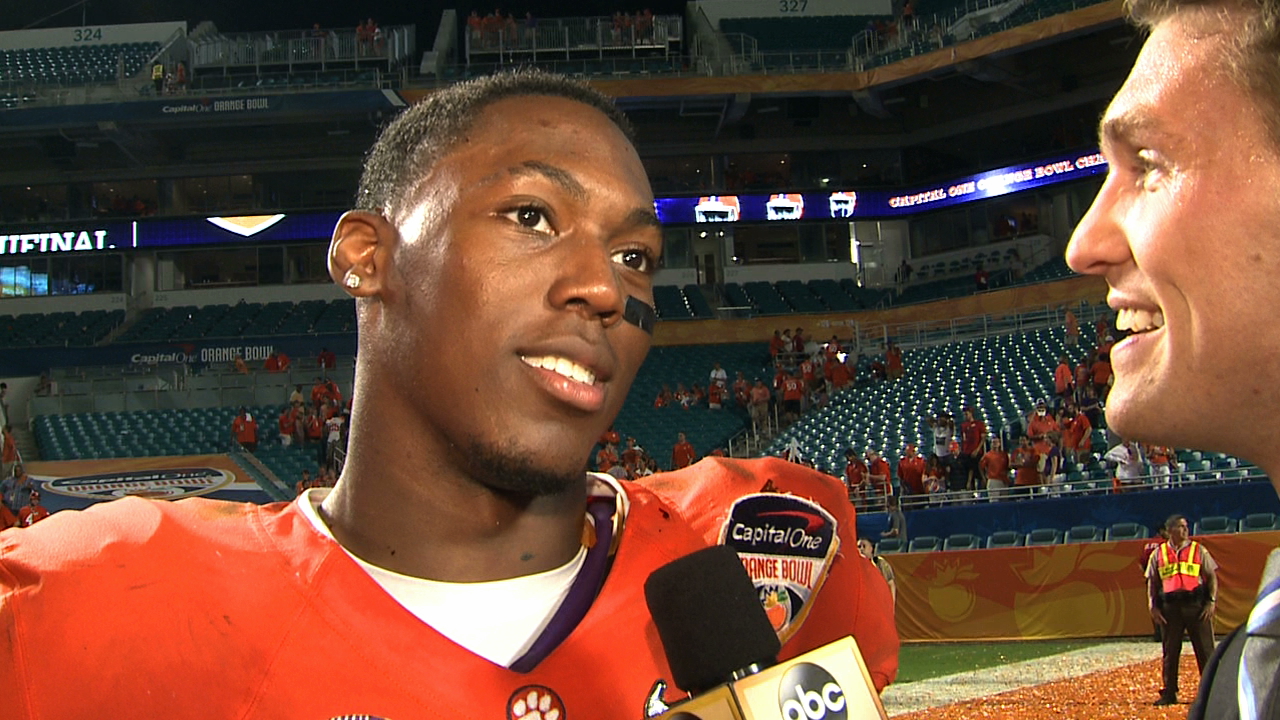 Gallman Runs Rampant In Scrimmage - ABC Columbia